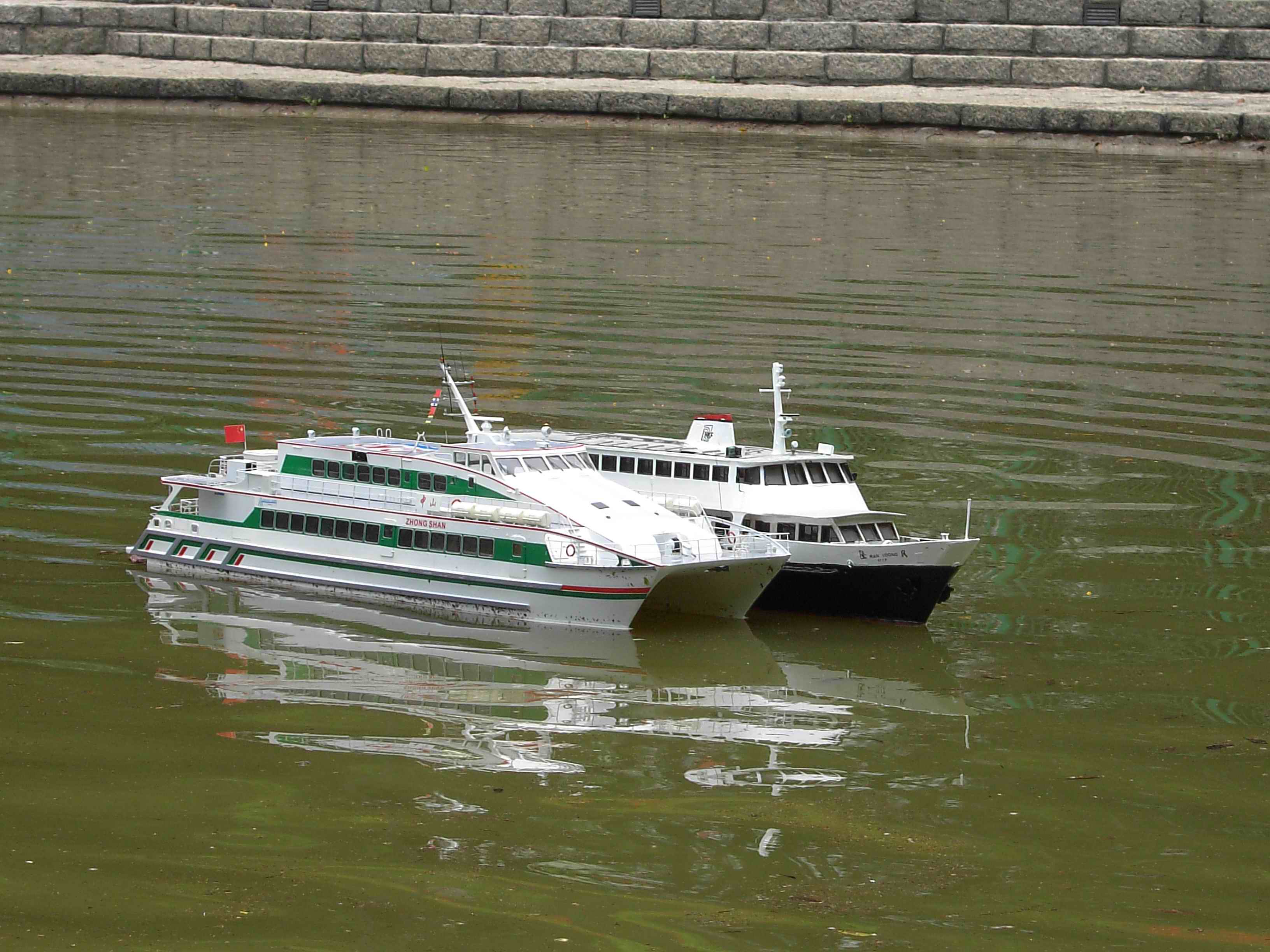 遙控雙體船 RC Catamaran Ferry - 遙控船技術討論版 - RC EVOLUTION - 遙控工房 - 香港RC遙控車討論區 ...